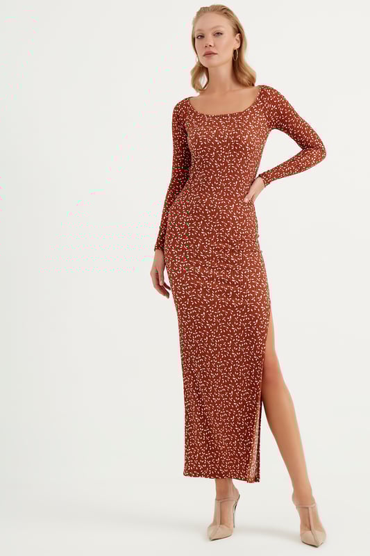 Maxi-jurk met gedetailleerd patroon en split